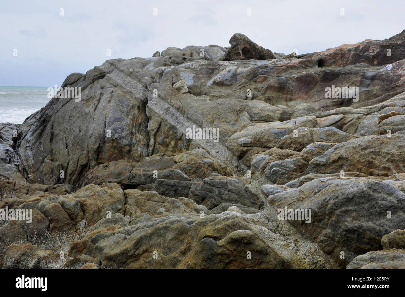 Rock layering hi-res stock photography and images - Alamy