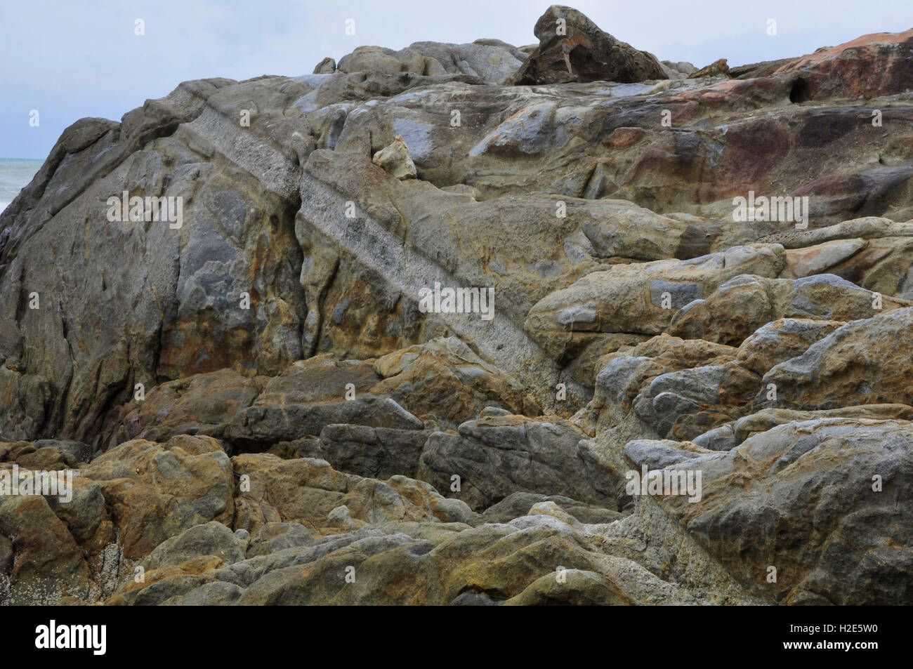 Rock layering hi-res stock photography and images - Alamy