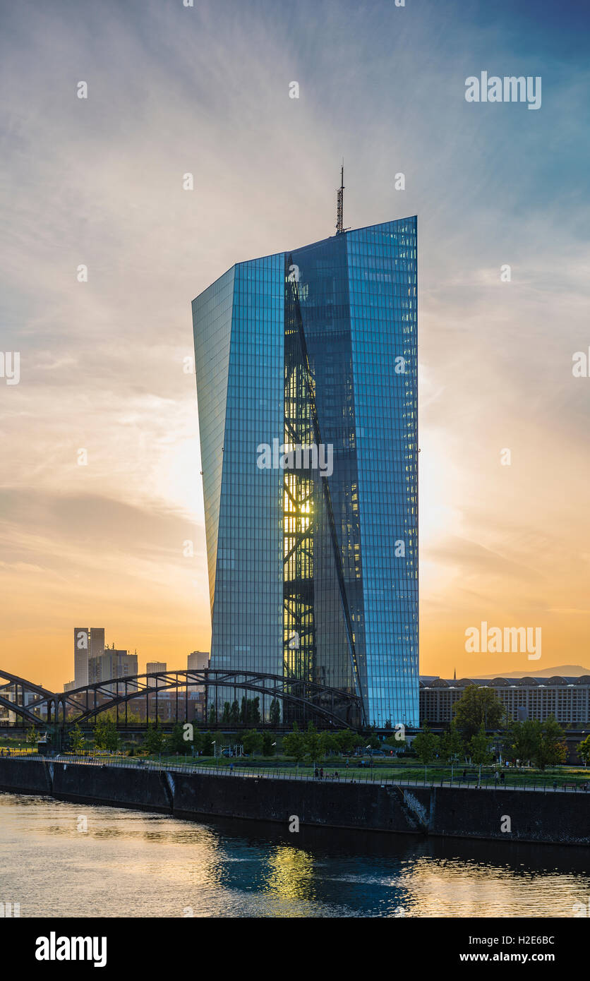 Ecb hi-res stock photography and images - Alamy