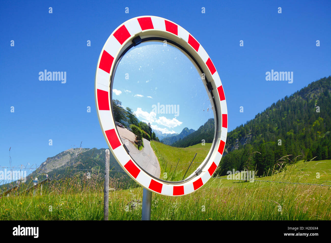 Roadside traffic mirror hi-res stock photography and images - Alamy