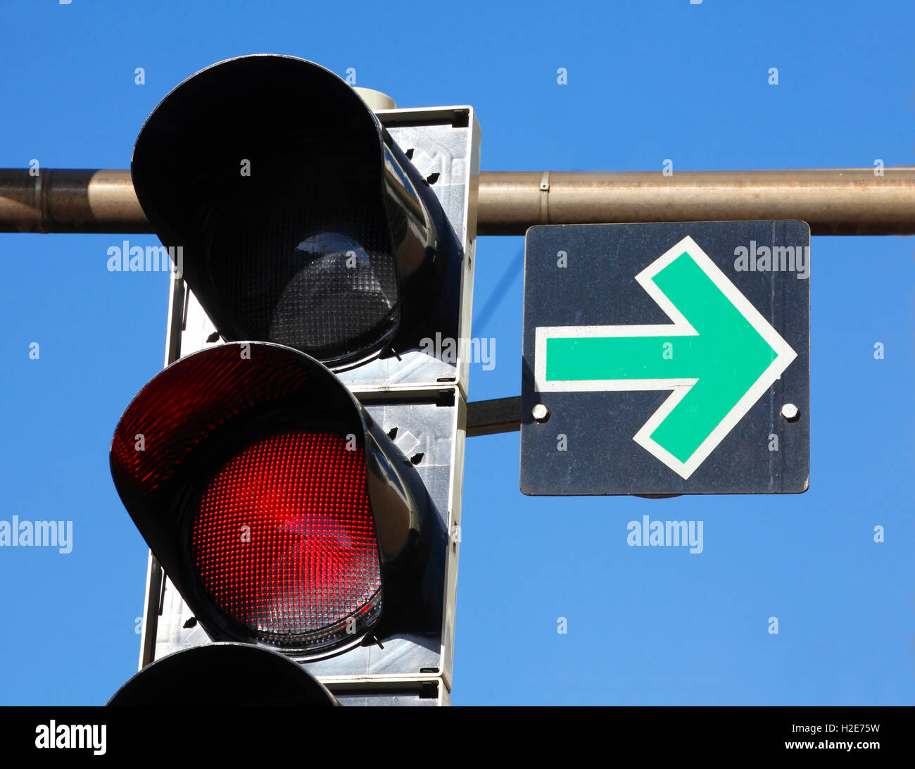 Road Sign Green Arrow And Red Traffic Light Germany Stock Photo Alamy Road Sign Green Arrow And Red Traffic Light Germany Stock Photo Alamy