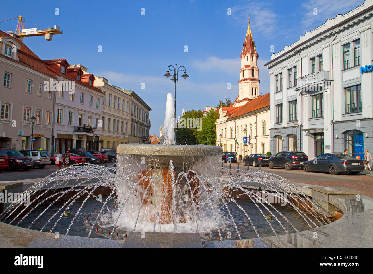Town hall square fountain hi-res stock photography and images - Alamy