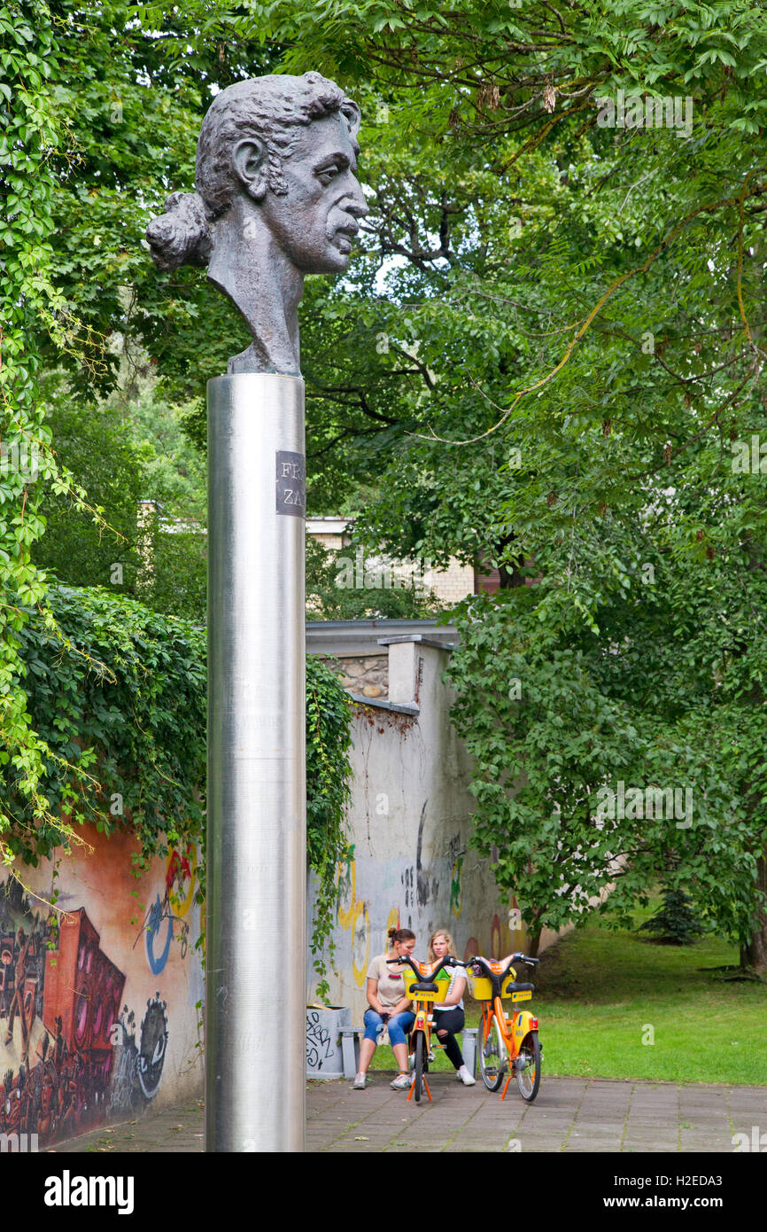 Frank zappa hi-res stock photography and images - Alamy