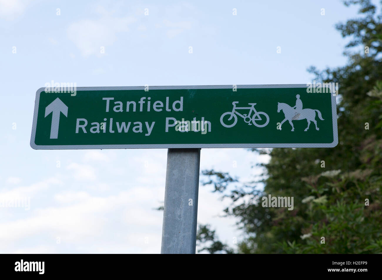 Sign for Tanfield Railway Path at Watergate Forest Park in Gateshead ...