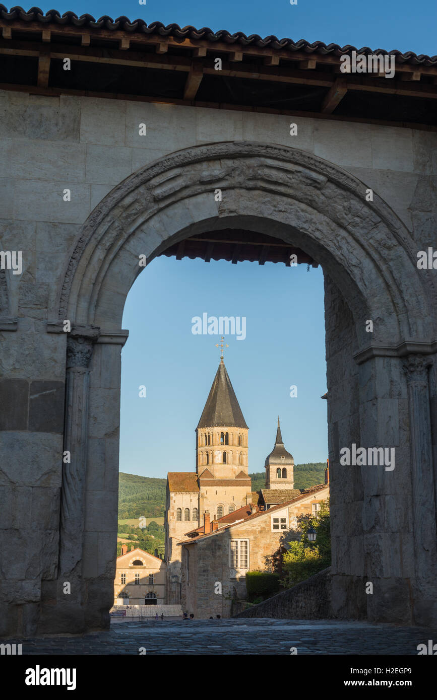 Romanesque house cluny hi-res stock photography and images - Alamy