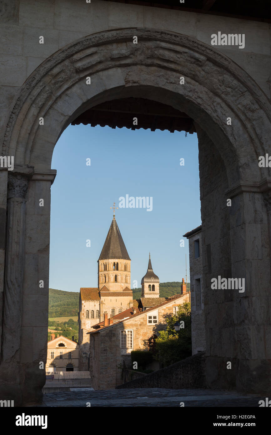 Romanesque house cluny hi-res stock photography and images - Alamy