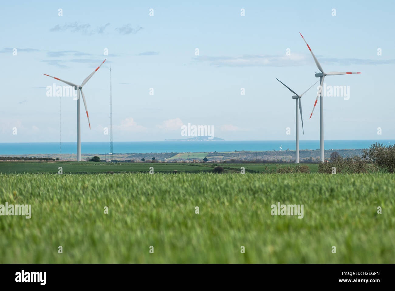 Oil platform wind turbine hi-res stock photography and images - Alamy