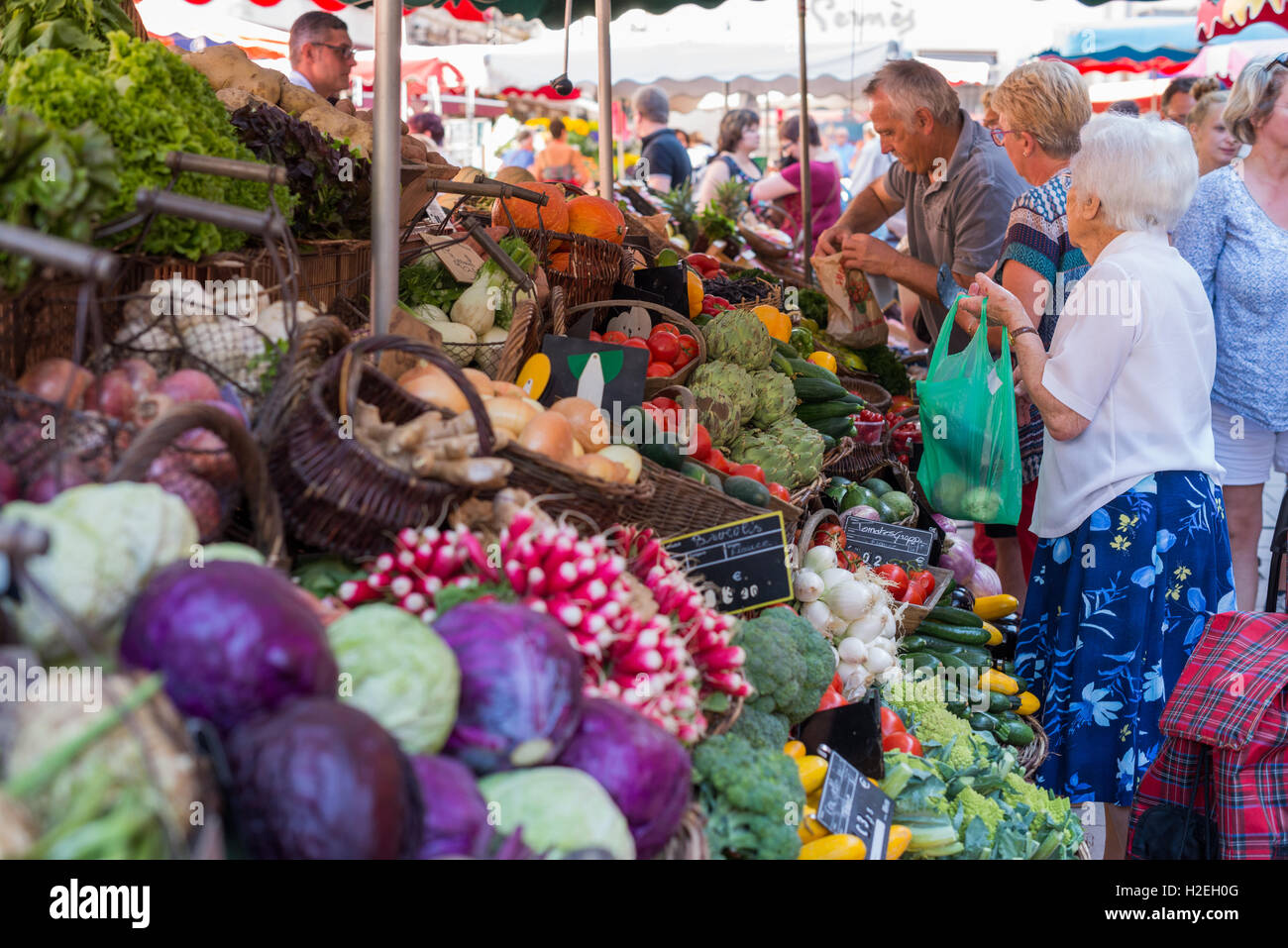Saturday market in Beaune, Burgundy, France, EU, Europe Stock Photo - Alamy