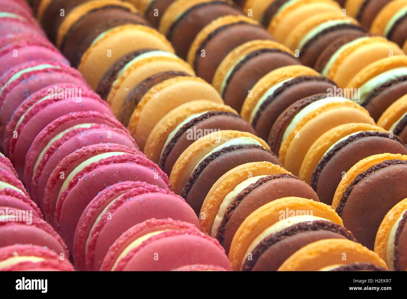 Closeup image of colourful sweet macarons Stock Photo - Alamy