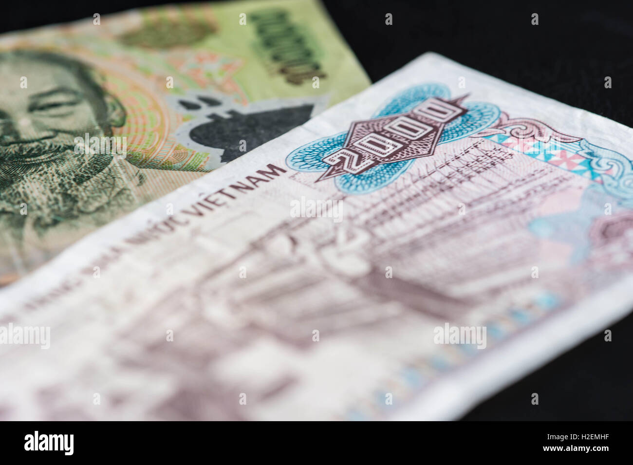 Vietnam banknote hi-res stock photography and images - Alamy