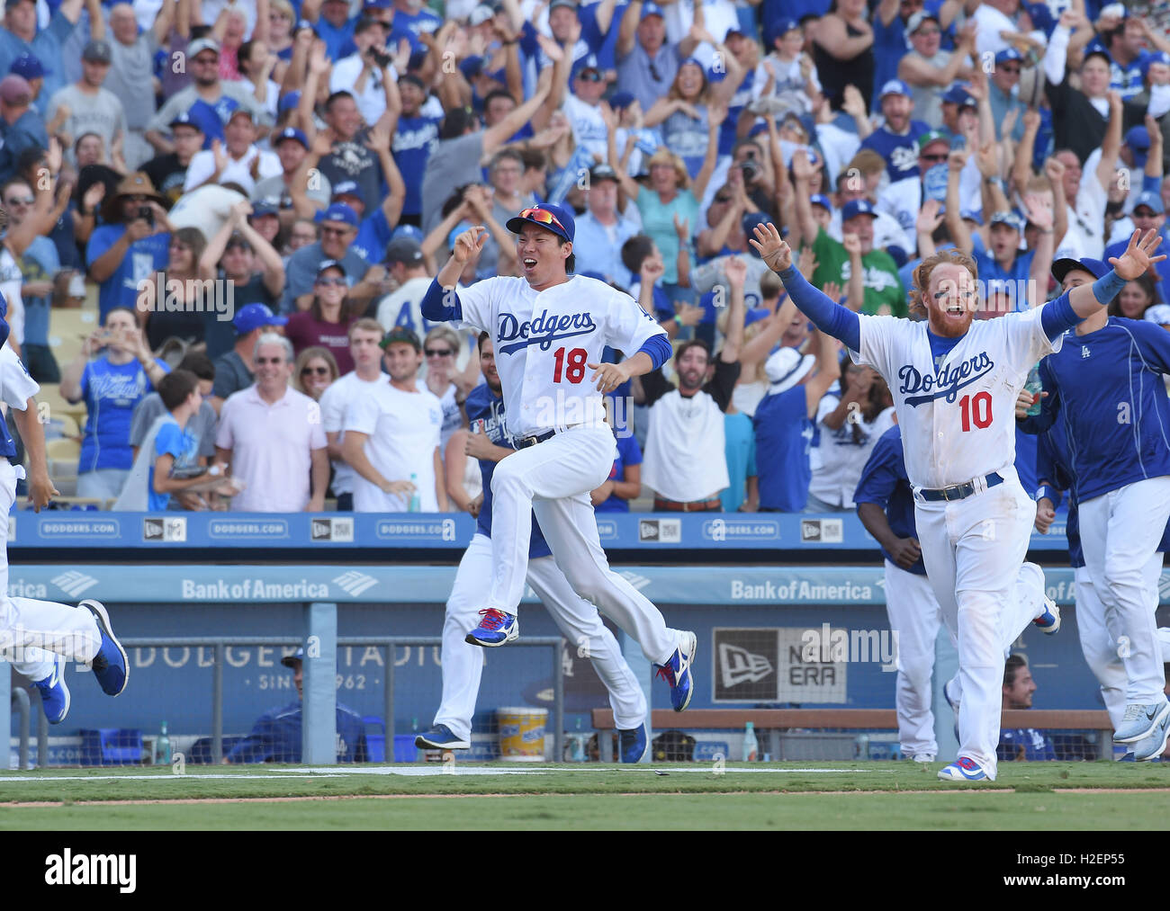 Los Angeles, California, USA. 25th Sep, 2016. (L-R) Kenta Maeda, Justin ...