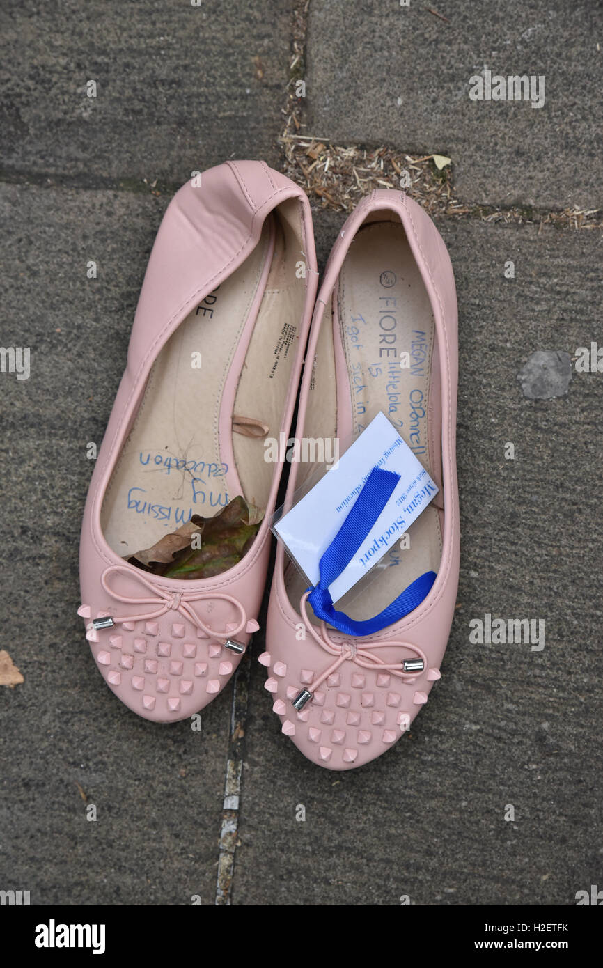 Whitehall, London, UK. 27th September 2016. Empty shoes representing ...
