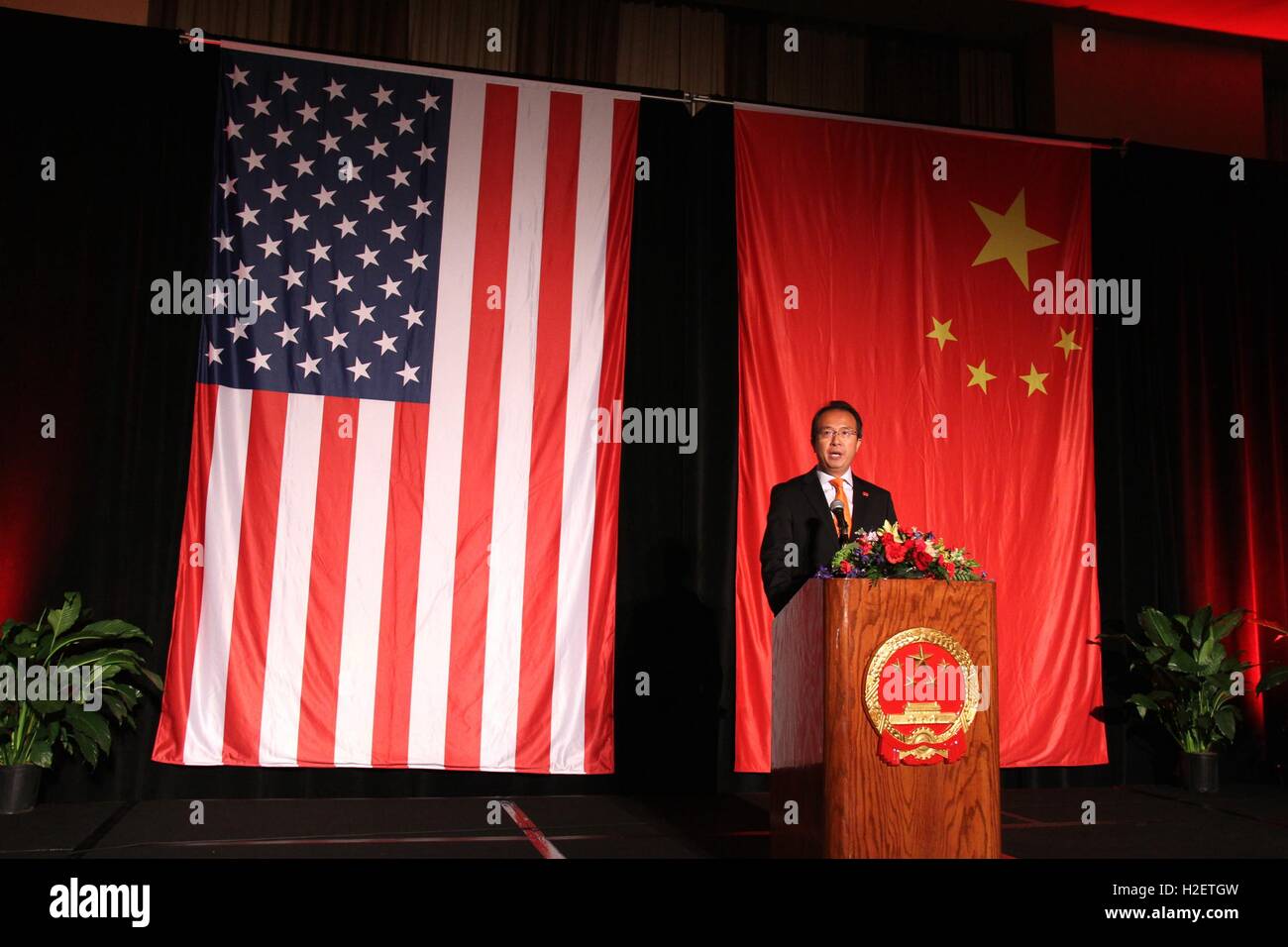 Chicago, USA. 26th Sep, 2016. Hong Lei, Chinese Consul General in ...