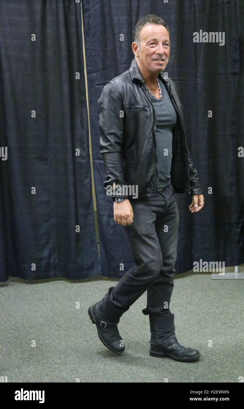 Freehold, New Jersey, UK. 27th September, 2016. Bruce Springsteen ...