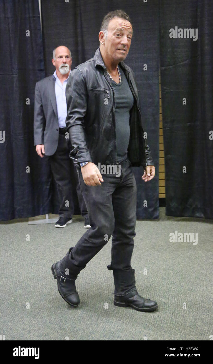 Freehold, New Jersey, UK. 27th September, 2016. Bruce Springsteen ...