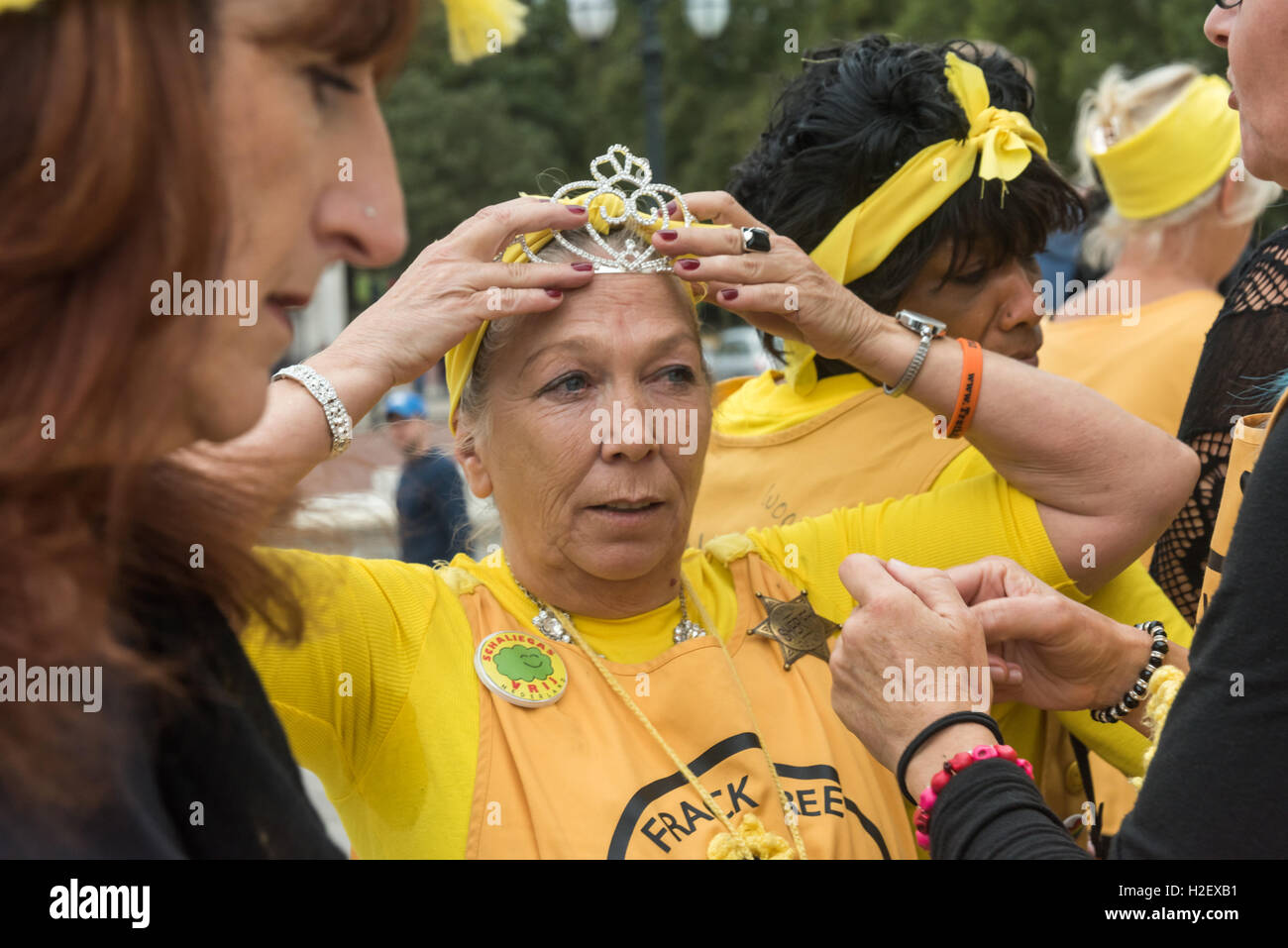 London, UK. 27th September 2016. Tina Louise Rothery puts on a tiara at ...