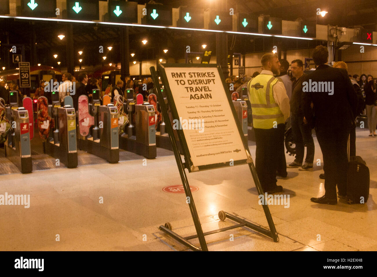 Brighton southern rail hi-res stock photography and images - Alamy