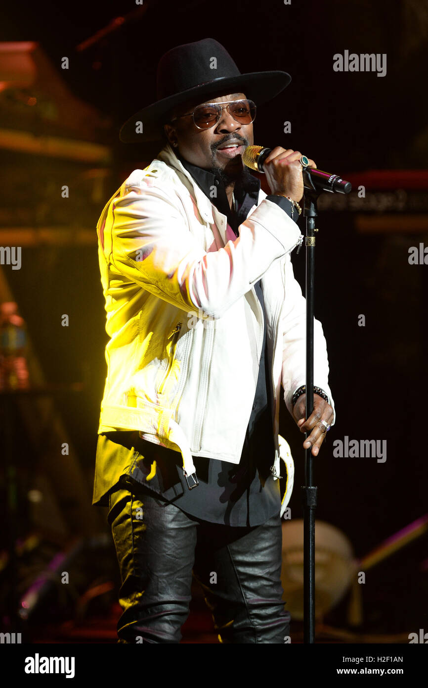Fort Lauderdale, FL, USA. 27th Oct, 2016. Anthony Hamilton in concert ...