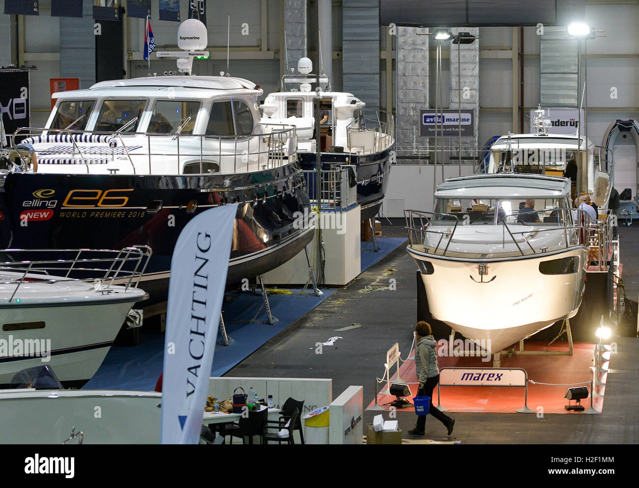 Hamburg, Germany. 28th Oct, 2016. Technicians prepare several motor ...
