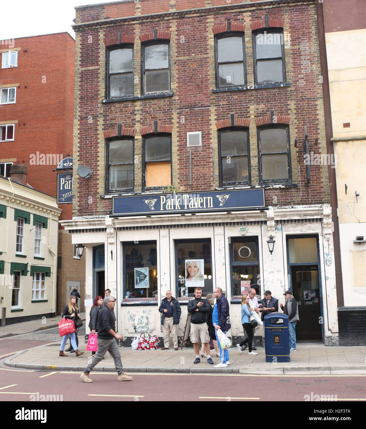 Portsmouth, Hampshire. 28th October 2016 Pictured Landlord Andy Lilly ...