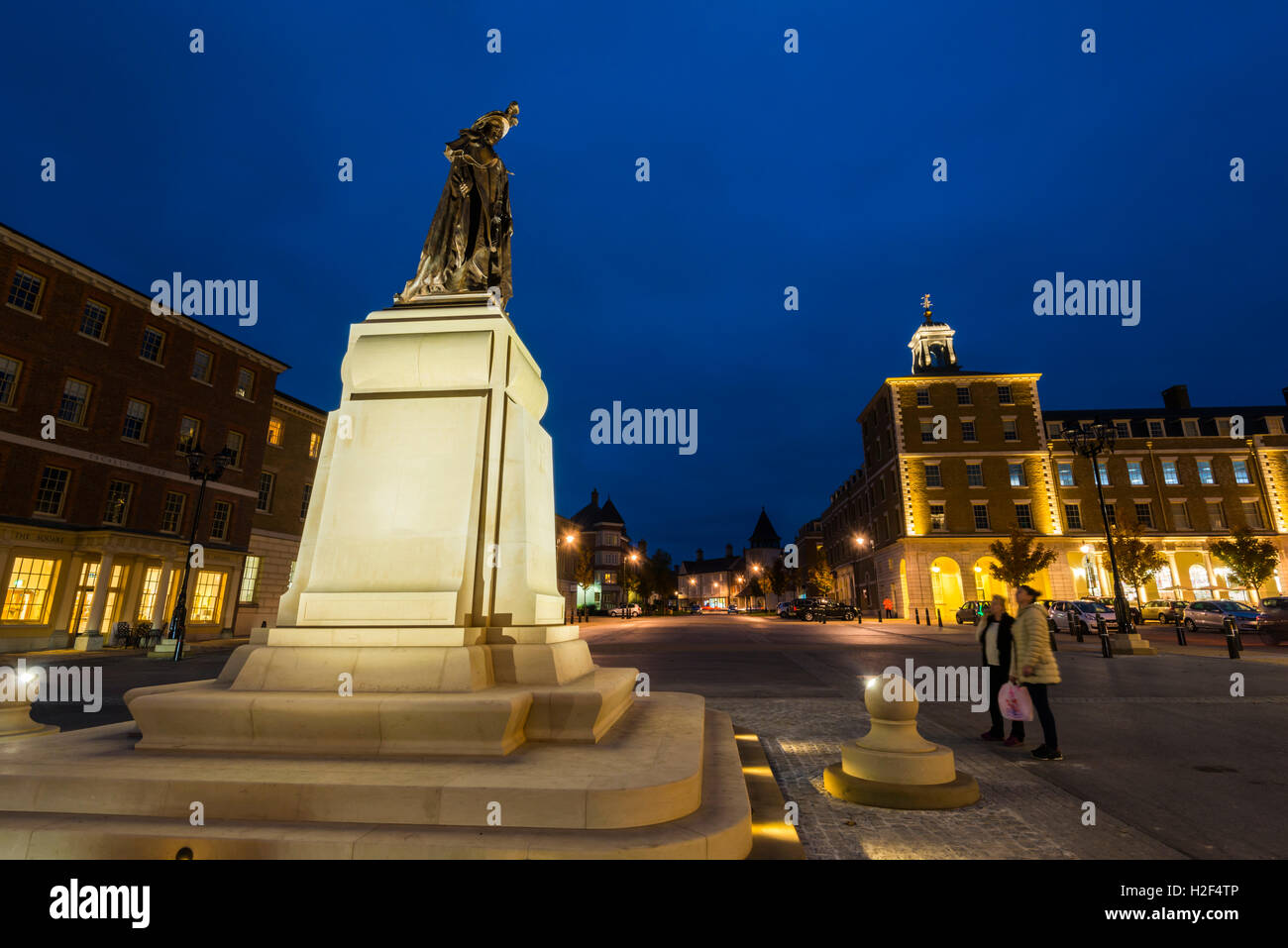 Queen mother square hi-res stock photography and images - Alamy