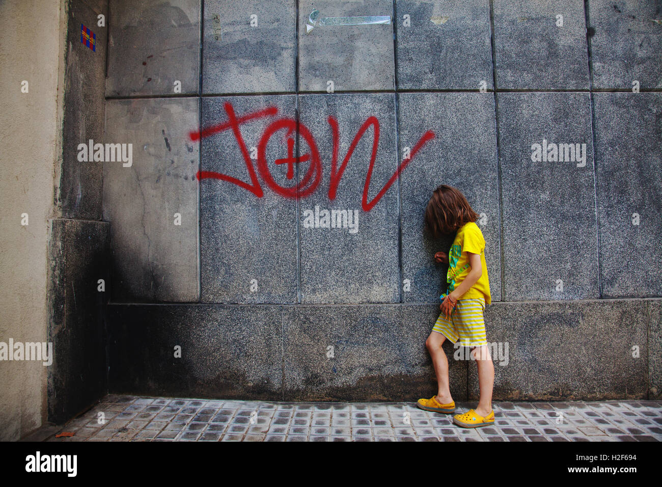 Boy bored and lonely hi-res stock photography and images - Alamy