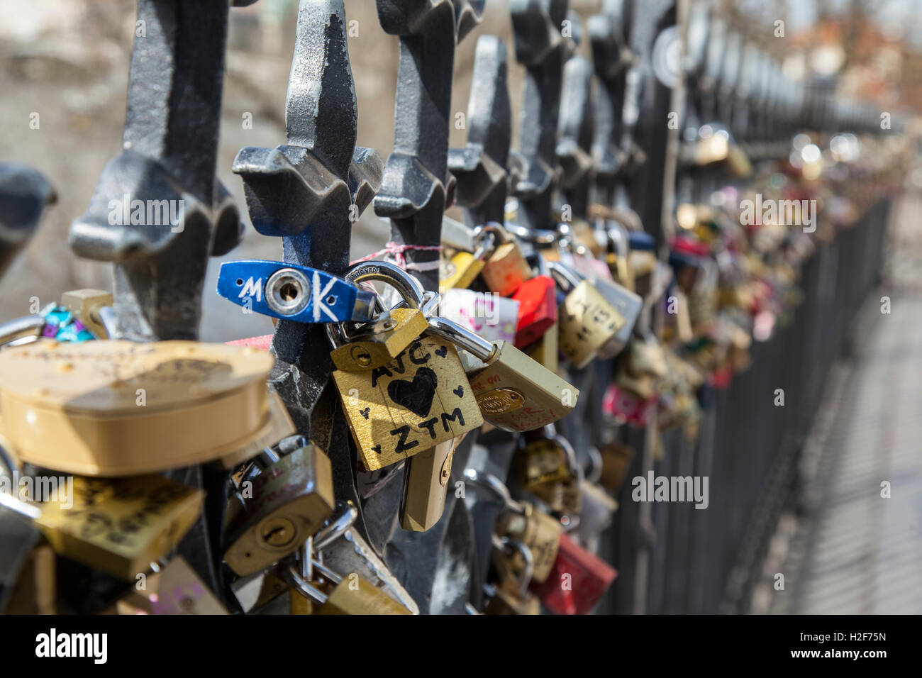 Love locks on railings hi-res stock photography and images - Alamy