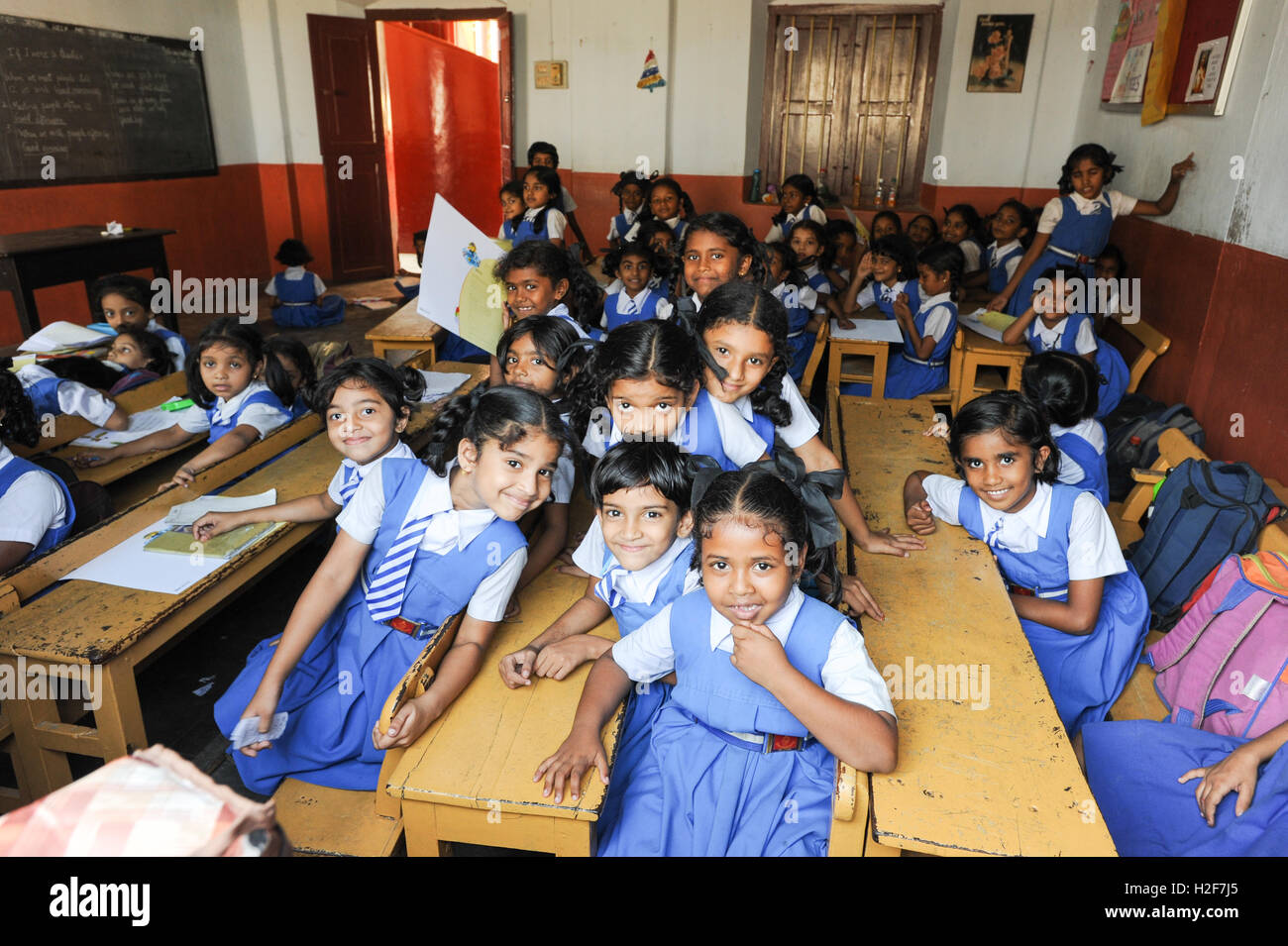 India classroom hi-res stock photography and images - Alamy