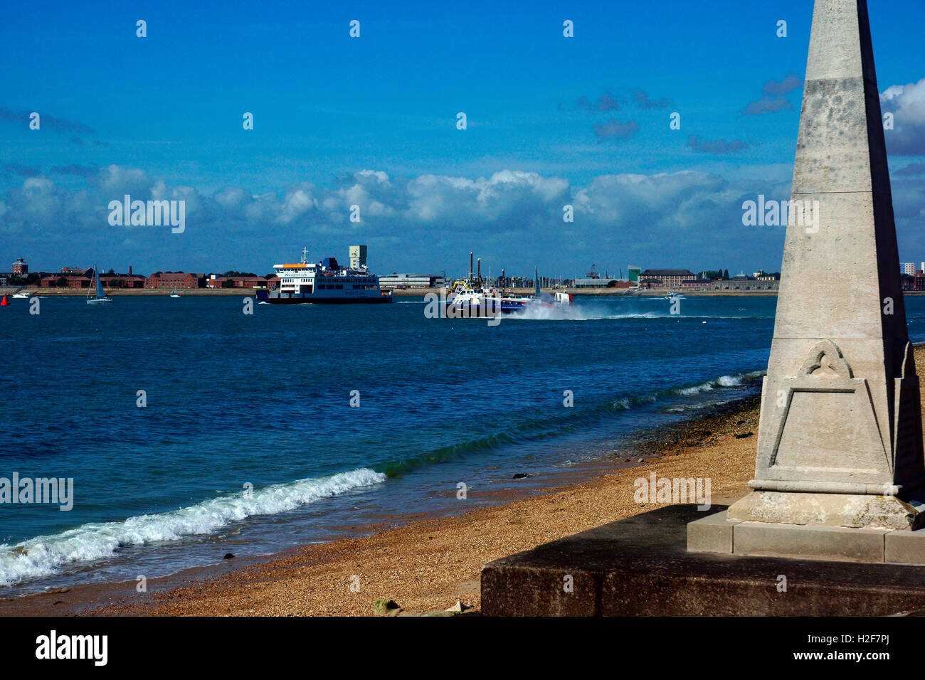 HOVERCRAFT GH114 FREEDOM 90 Stock Photo - Alamy