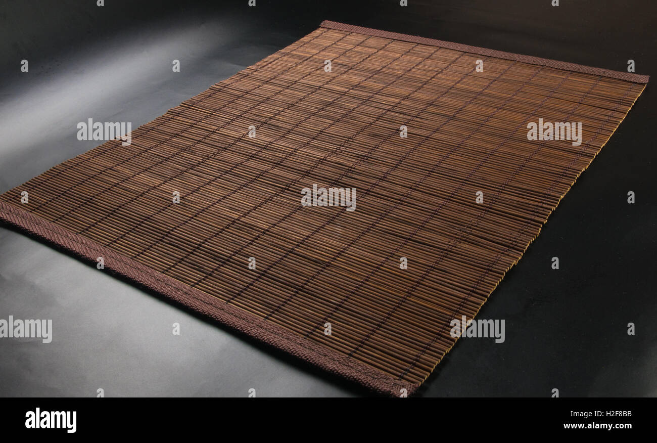 brown bamboo Mat - stand food, close-up, macro Stock Photo - Alamy