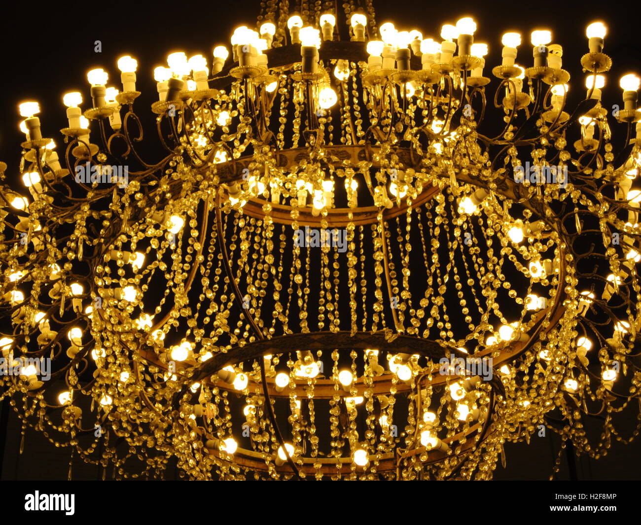 A beautiful chandeller hi-res stock photography and images - Alamy