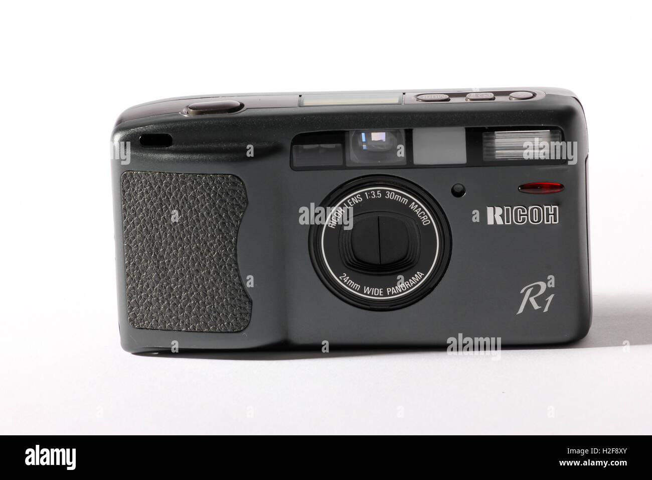 35mm film camera hi-res stock photography and images - Alamy