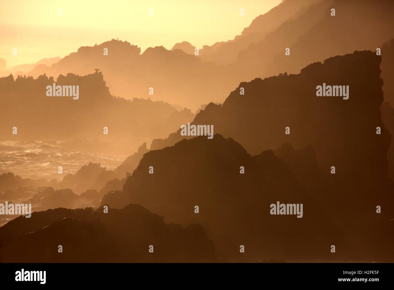 Outline of rocks hi-res stock photography and images - Alamy