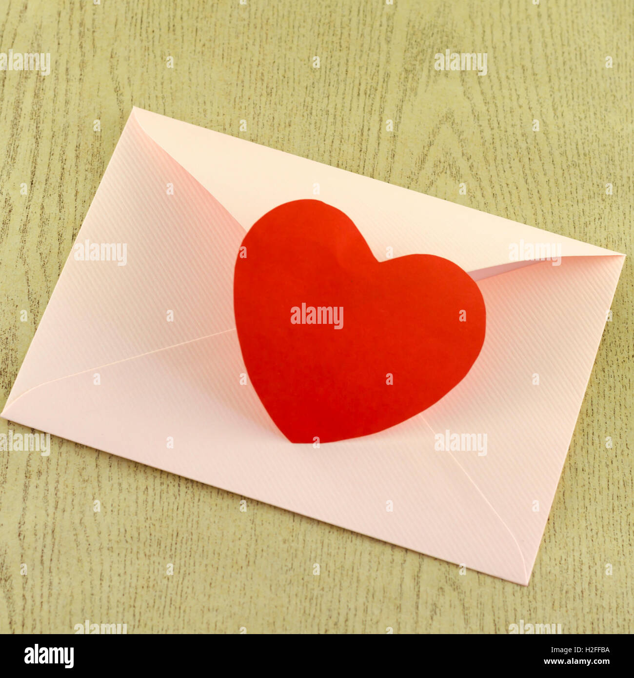 red heart with pink envelope Stock Photo - Alamy