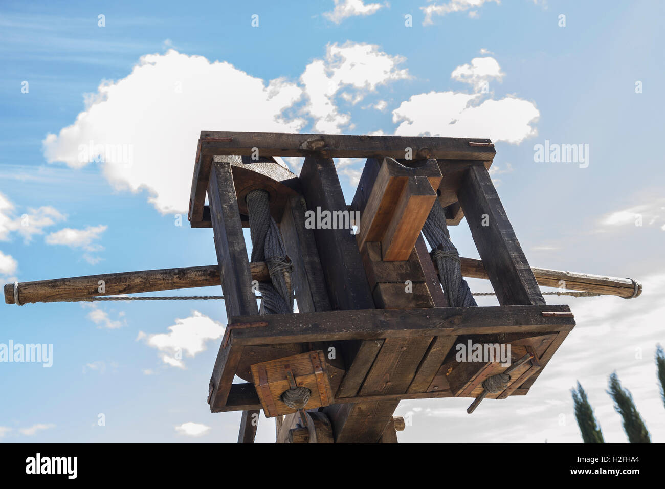 Medieval siege weapons, crossbows, onagers, catapults and batter Stock ...