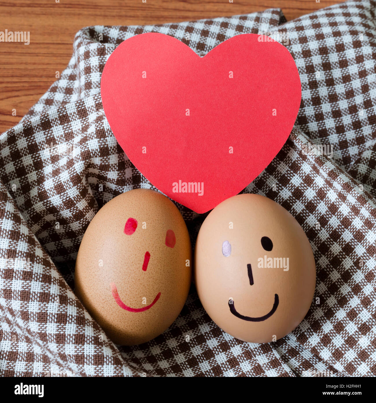 Smile egg hi-res stock photography and images - Alamy