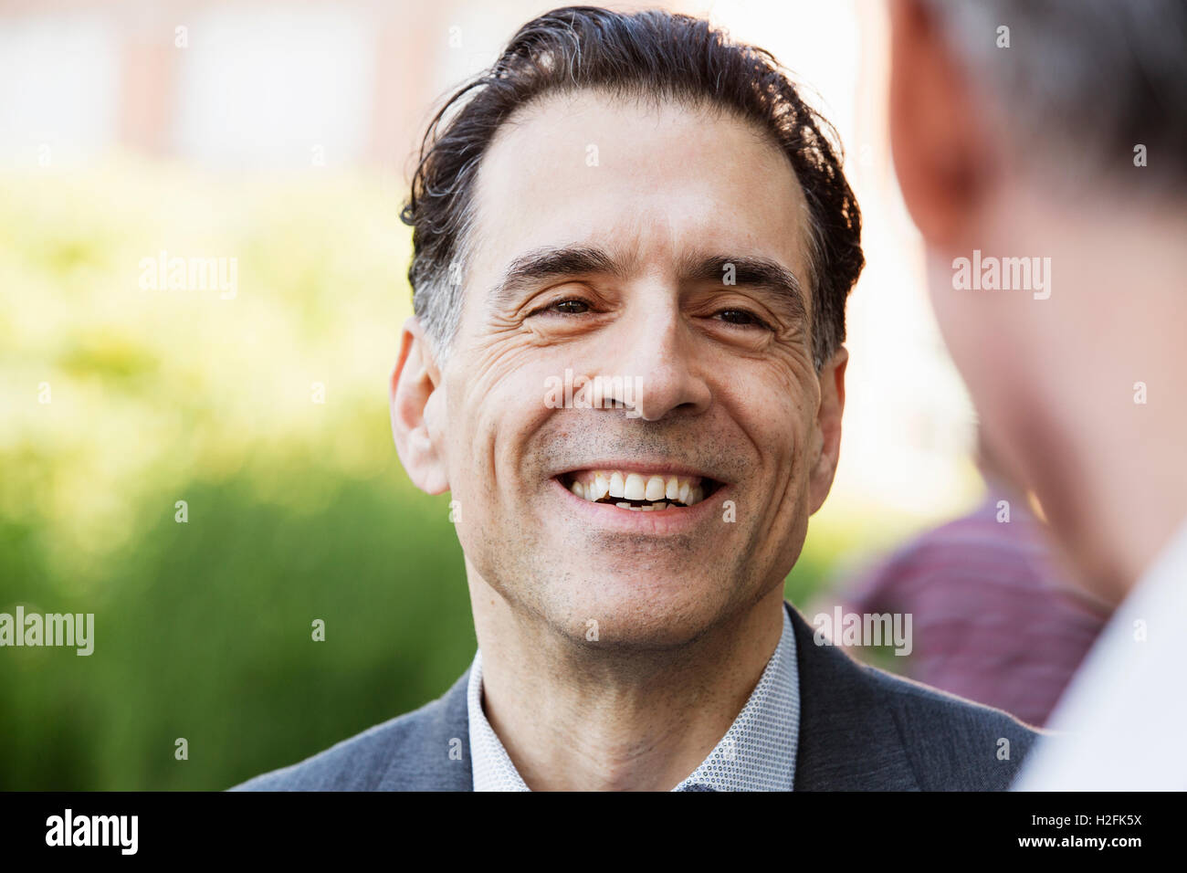 Two person talking hi-res stock photography and images - Alamy