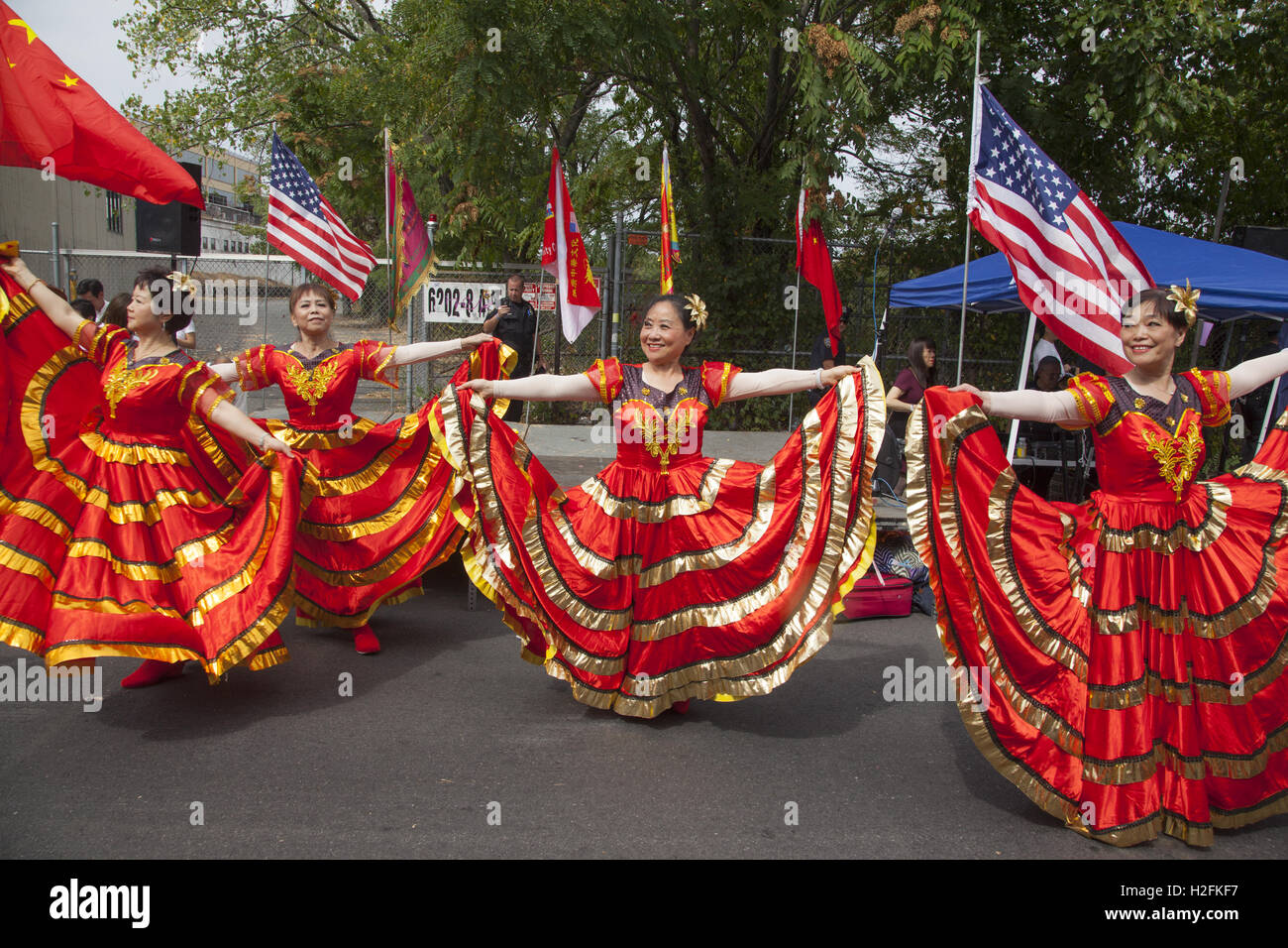 Autumn Moon Festival and Lantern Parade on 8th Avenue in the Chinatown ...