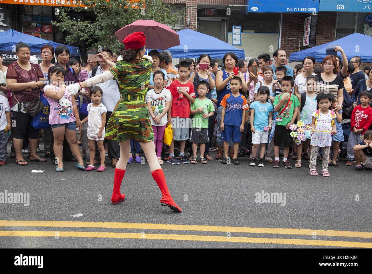 Autumn Moon Festival and Lantern Parade on 8th Avenue in the Chinatown ...