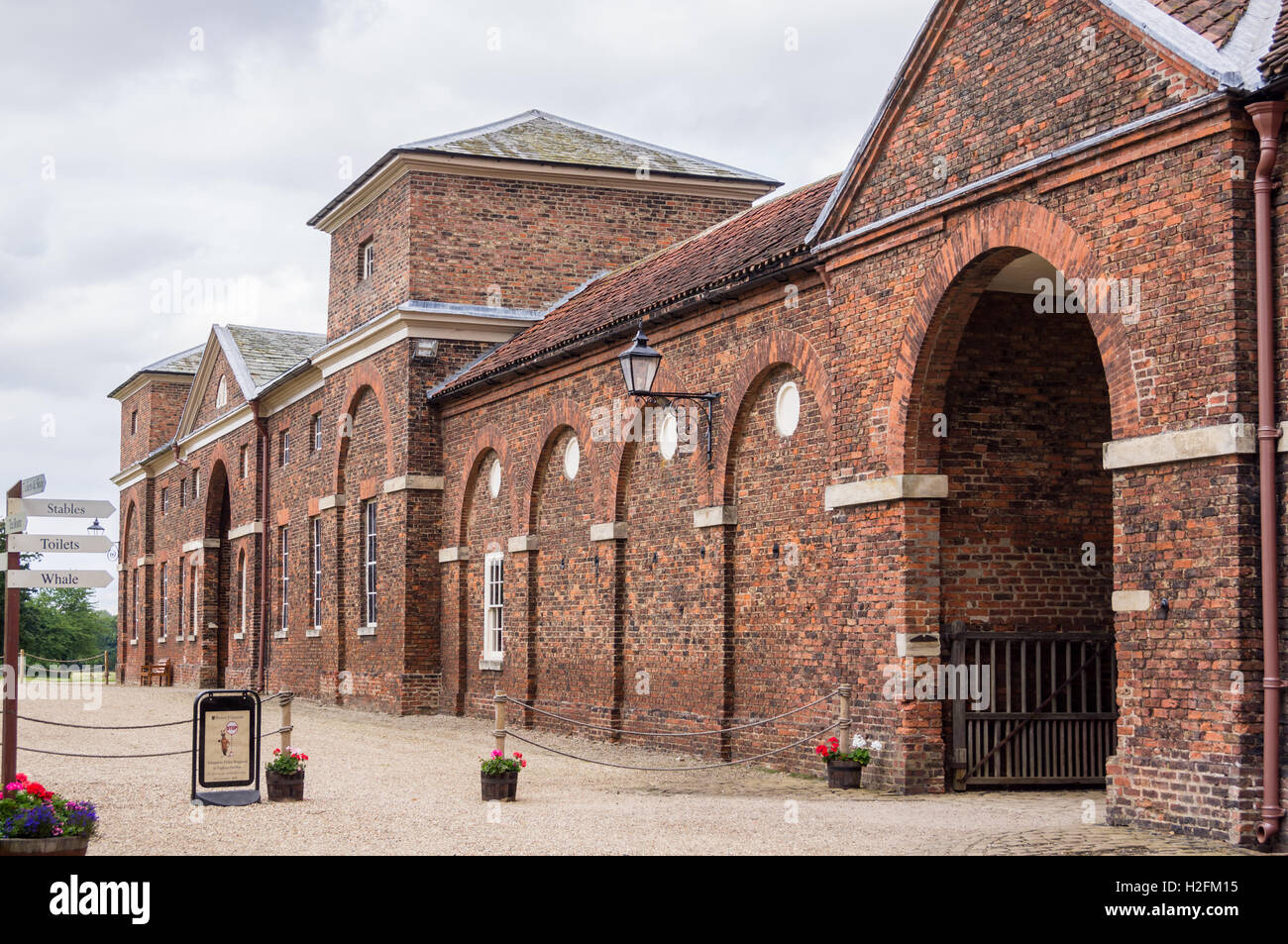 Georgian mansion block hi-res stock photography and images - Alamy