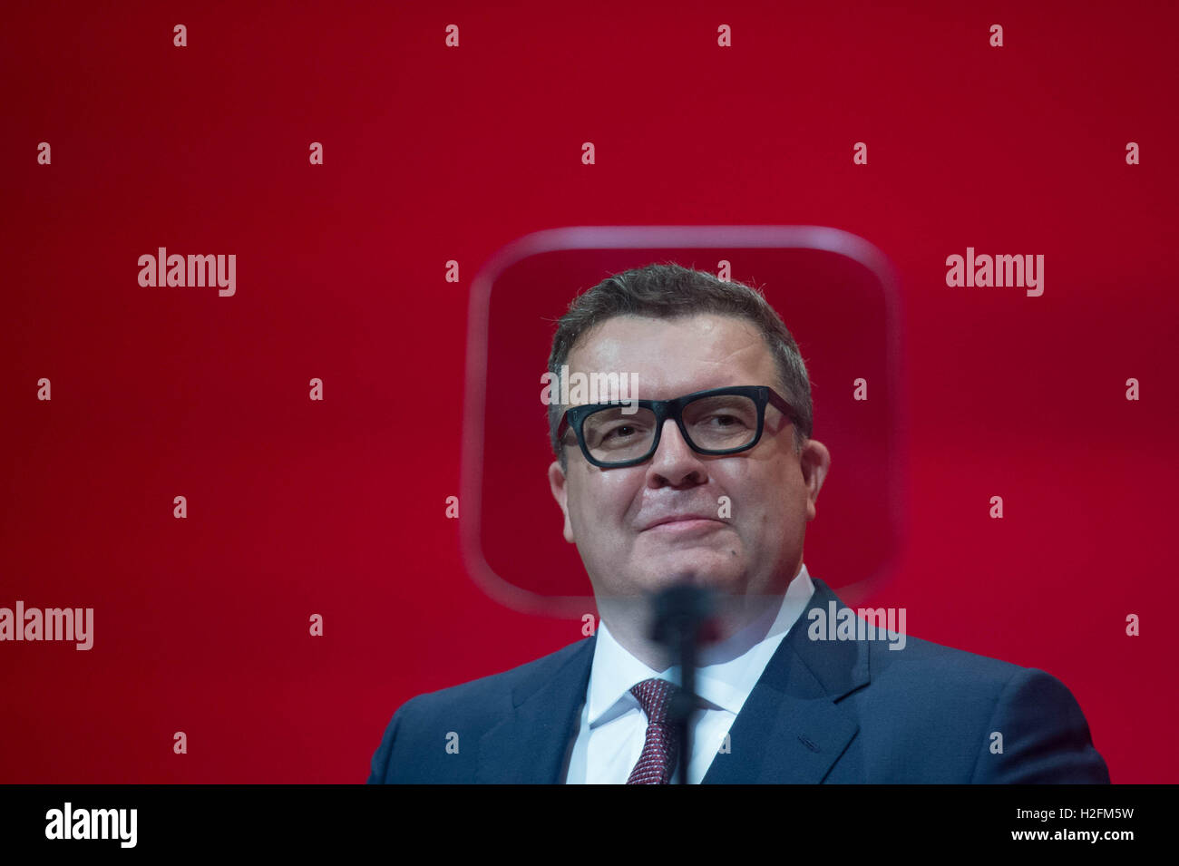 Deputy leader labour party tom watson speaks hi-res stock photography ...