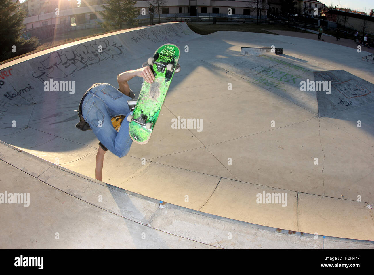 skateboarder, skateboarding, old school style, urban sport, skatepark ...