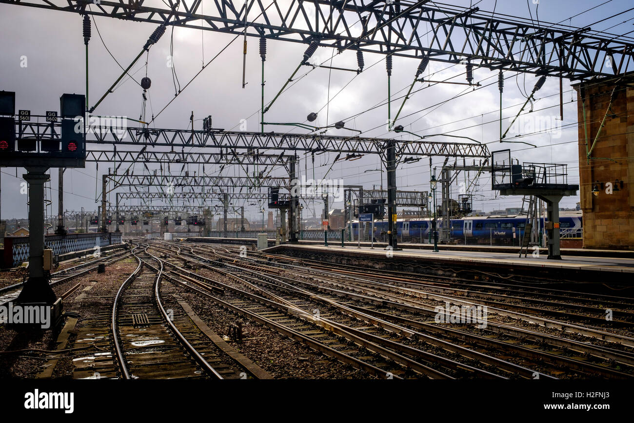 Glasgow Central Station - the major mainline rail terminus in Glasgow ...