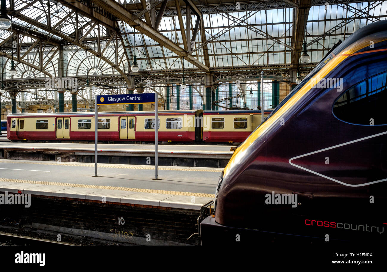 Glasgow Central Station - the major mainline rail terminus in Glasgow ...