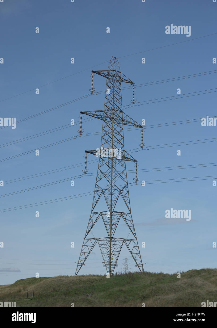 Overhead Transmission Lines High Resolution Stock Photography and ...