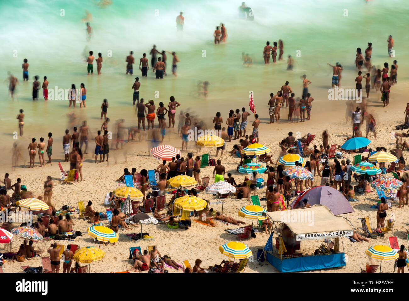 Rio beach crowds hi-res stock photography and images - Alamy