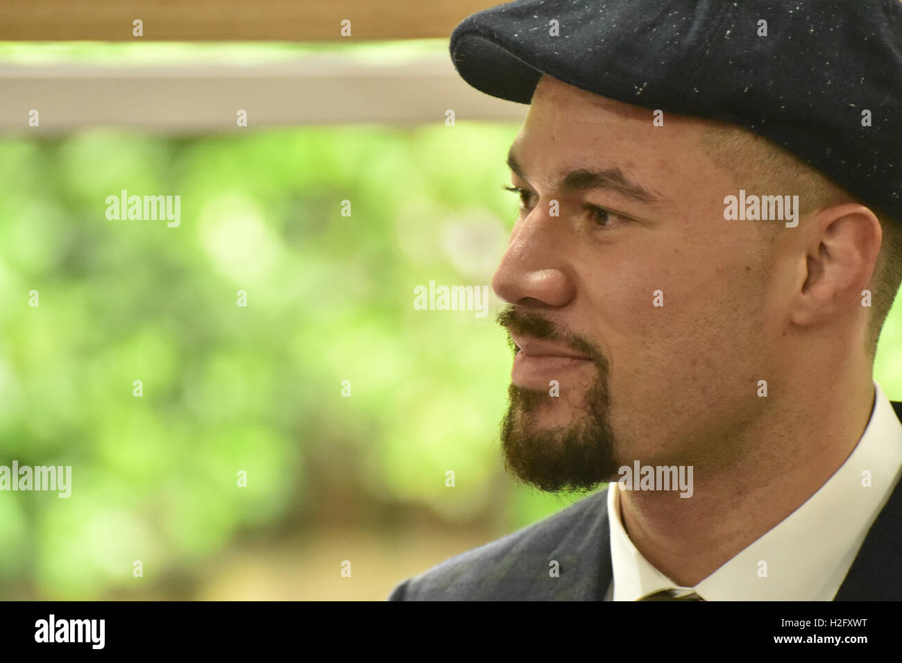 Auckland, New Zealand. 28th Sep, 2016. New Zealand heavyweight boxer ...