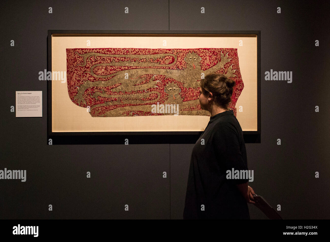 Medieval woman horse hi-res stock photography and images - Alamy