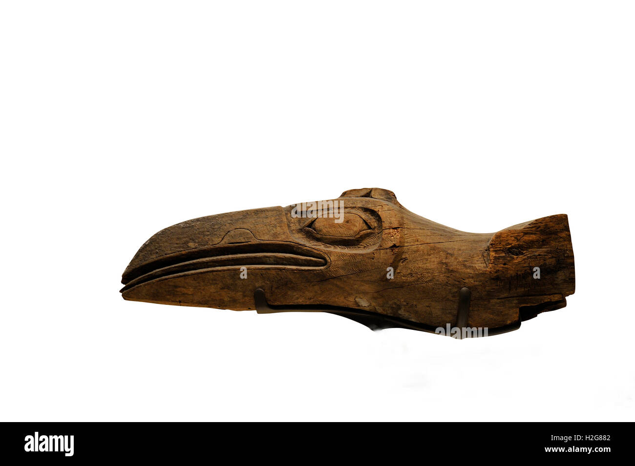 Raven crest pole beam haida usa american north america hi-res stock ...