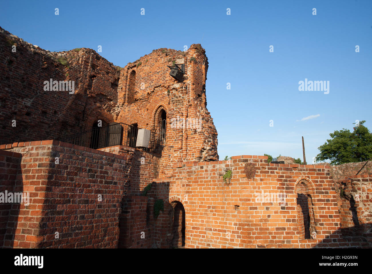 Medieval fortification hi-res stock photography and images - Alamy